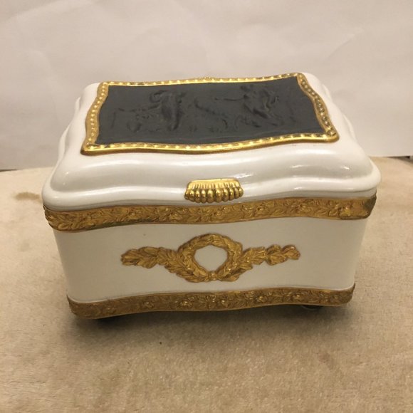 Accents | Vintage Porcelain Trinket Box | Poshmark